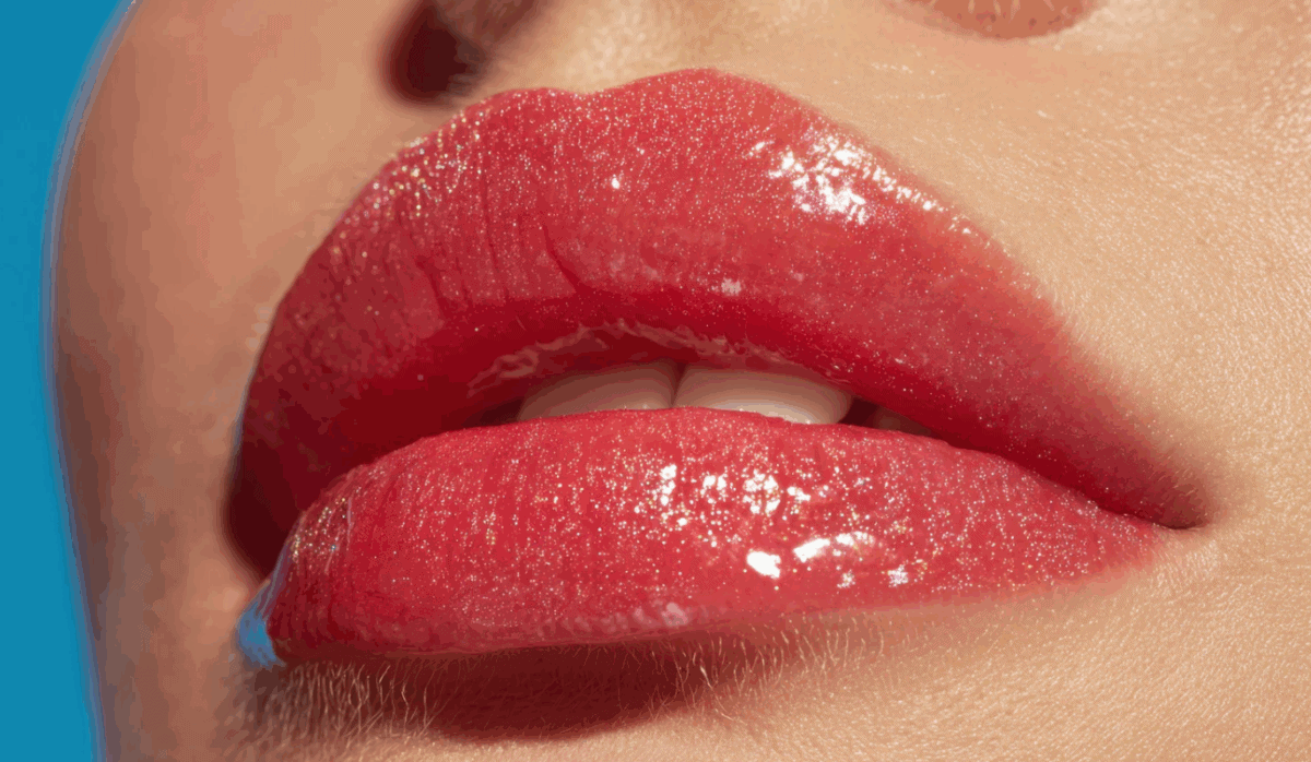 Full Lips, Defined Contours – Without the Overdone Look