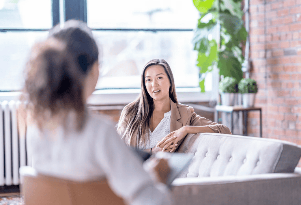 EMDR Therapy vs Traditional Talk Therapy: Trauma & The Difference