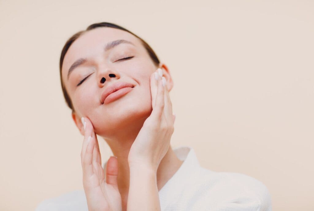 The Art of Aging Gracefully: How Modern Facelift Techniques Preserve ...